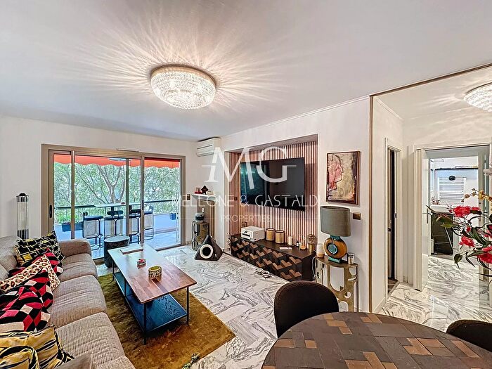 Appartement à vendre - Cannes, Pointe Croisette - 2 pièces - 1 chambre