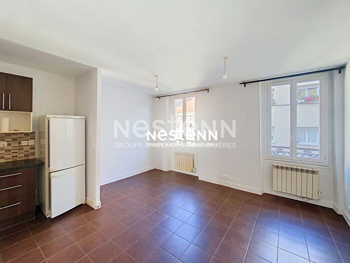 Stains, Le Vieux Stains : Appartement 2 pièces à vendre