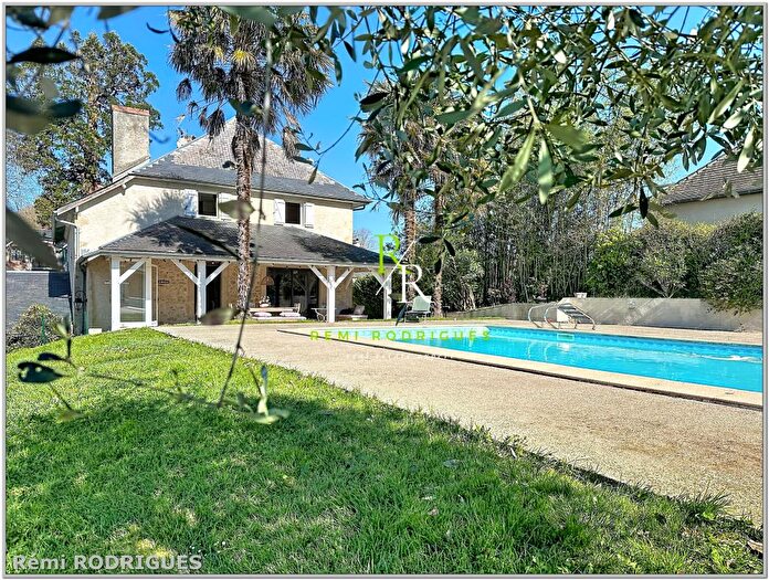 Maison à vendre - Garlin - 7 pièces - 4 chambres