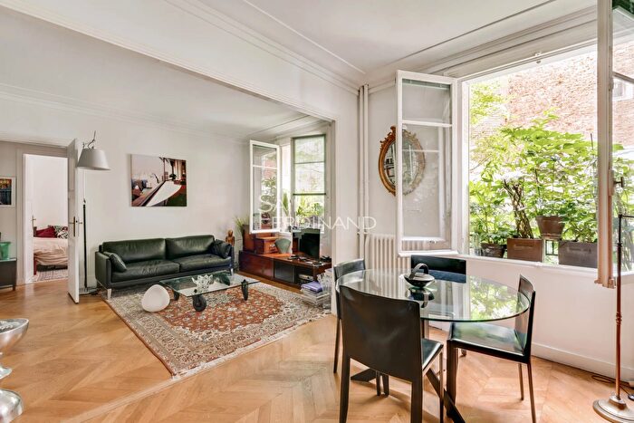 Paris 7ème, Invalides : Appartement 2 pièces à vendre