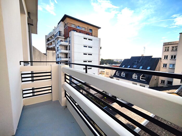 Appartement à vendre - Courbevoie, Hôtel de ville - 3 pièces - 2 chambres