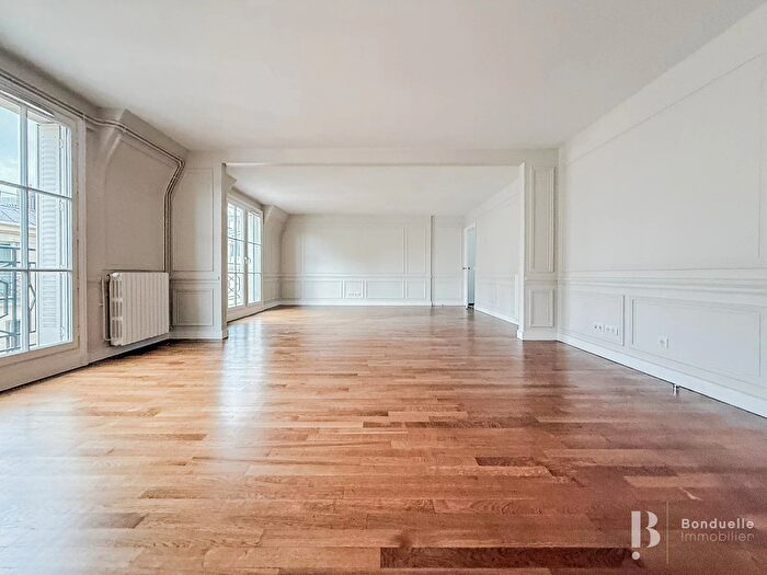 Appartement à louer - Neuilly-sur-Seine, Plaine des Sablons - 6 pièces - 3 chambres