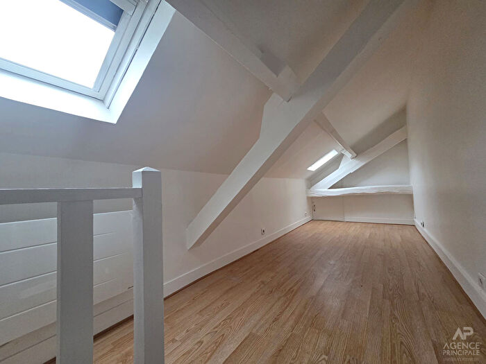 Appartement à louer - Rueil-Malmaison, Coeur de Ville - 2 pièces - 1 chambre