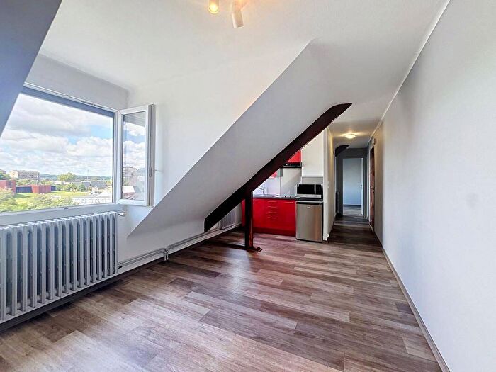 Amphitheatre, Rodez : Appartement 2 pièces à louer