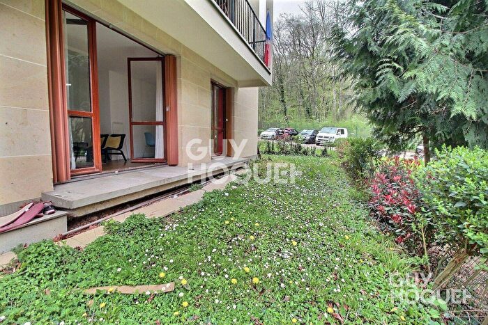 Les Petits Bois, Chaville : Appartement 4 pièces à louer