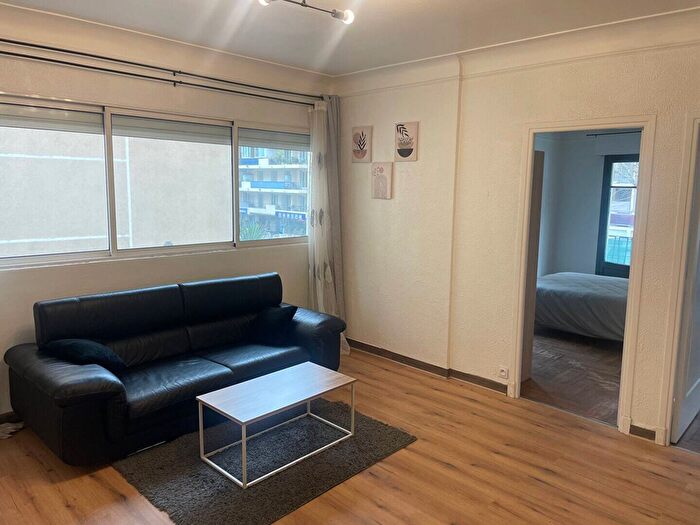 Appartement à louer - Madeleine, Nice - 3 pièces - 2 chambres