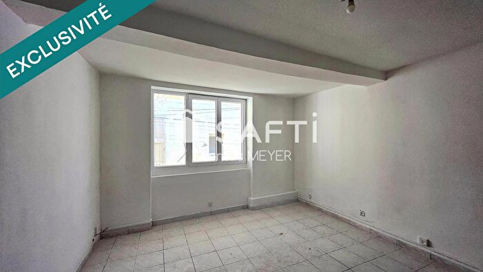 Appartement 1 pièce à Pertuis, Centre-ville, Fours à Chaux, Claret, à vendre