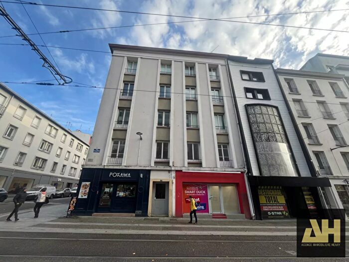 Appartement à louer - Brest, Centre-ville, Port - 5 pièces - 3 chambres