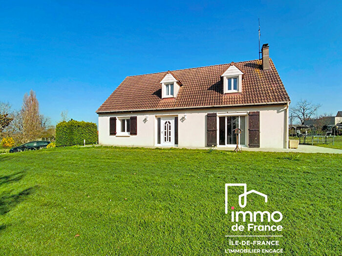 Maison à vendre - Saint-Germain-le-Gaillard - 7 pièces - 4 chambres