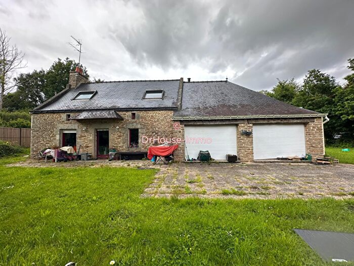 Saint-Allouestre : Maison 7 pièces à vendre