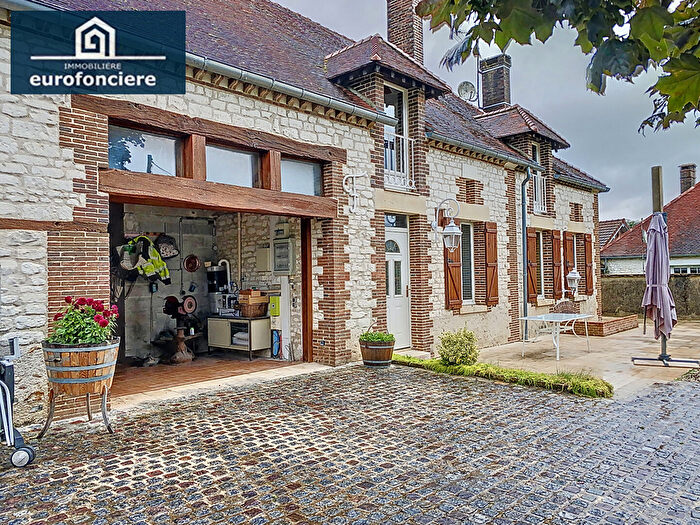 Maison à vendre - Eaux-Puiseaux - 6 pièces - 3 chambres