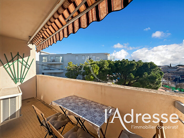 Appartement à louer - La Ciotat, Vallat de Roubaud - 4 pièces - 3 chambres