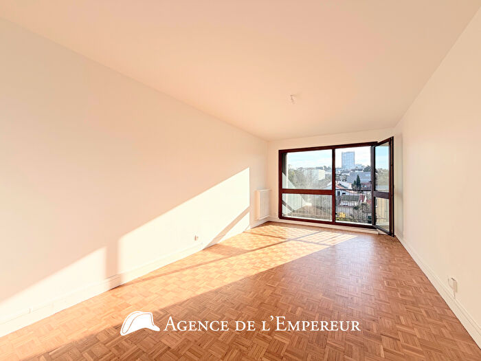 Appartement à louer - Rueil-Malmaison, Coeur de Ville - 3 pièces - 2 chambres