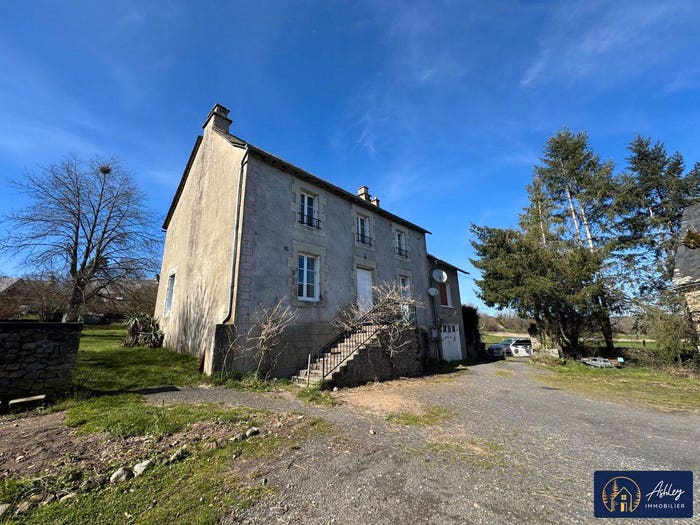 Maison 5 pièces à louer à Vebret
