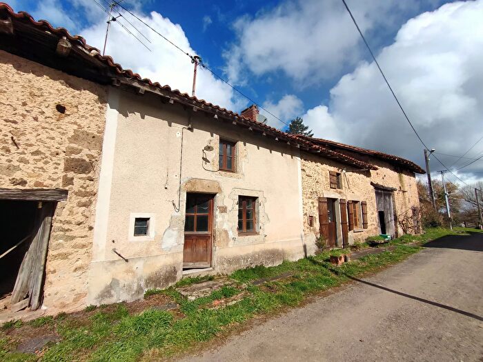 Maison à vendre - Pressignac - 5 pièces - 2 chambres