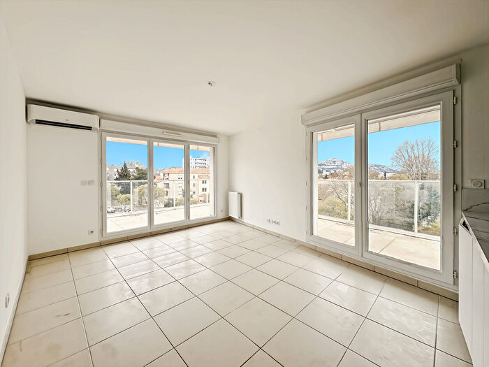 Appartement à vendre - Marseille e , Sainte-Marguerite - 4 pièces - 3 chambres