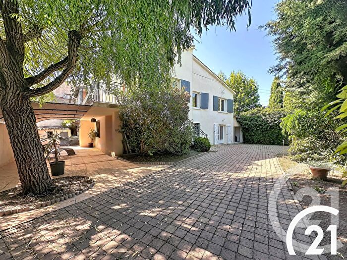 Cavaillon, Centre-ville : Maison 6 pièces à vendre