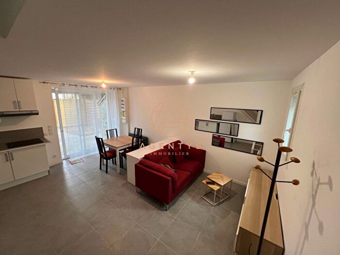 Appartement à louer - Limeil-Brévannes - 2 pièces - 15 chambres