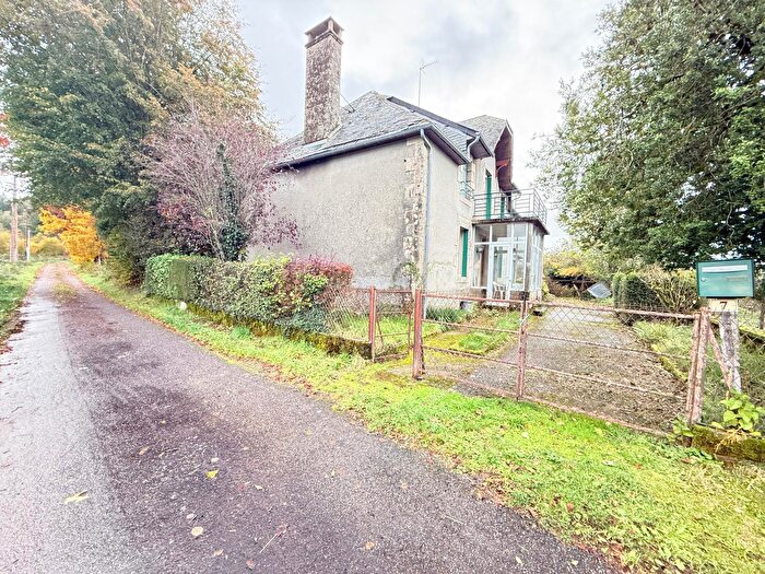 Maison à vendre - Lamazière-Basse - 6 pièces - 4 chambres