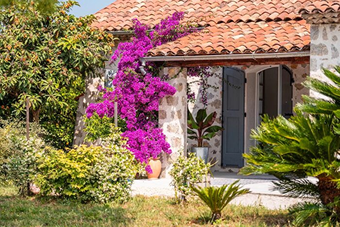 Maison à vendre - Mouans-Sartoux - 6 pièces - 4 chambres