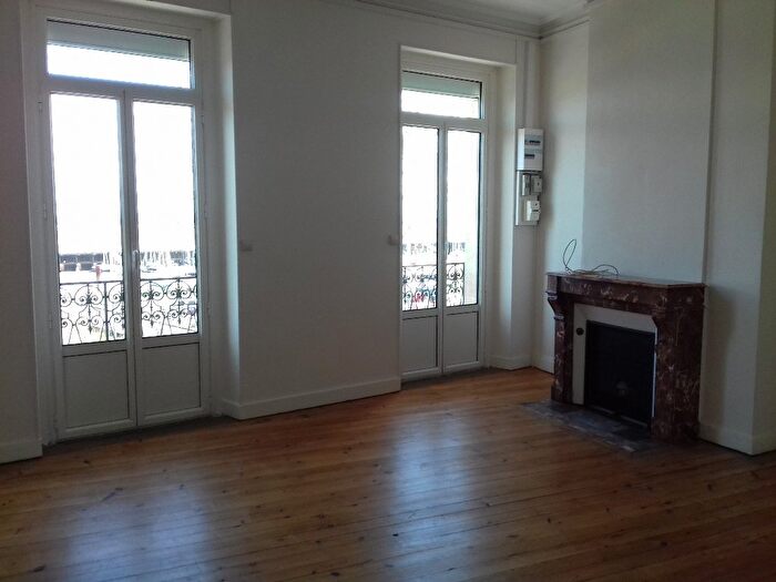 Appartement à louer - Pauillac - 3 pièces - 2 chambres