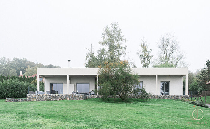 Maison à vendre - Vittel - 6 pièces - 4 chambres