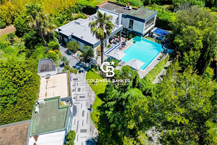 Maison à vendre - Villetelle - 9 pièces - 3 chambres