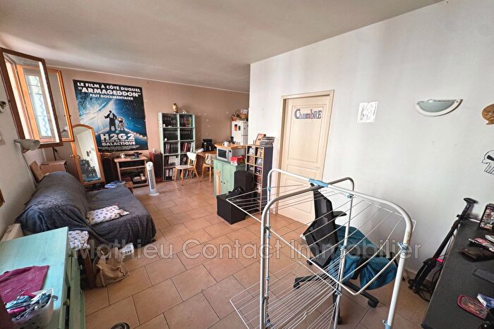 Nîmes, Placette : Appartement 2 pièces à vendre