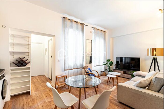 Appartement à louer - Ivry-sur-Seine, Ivry Port - 2 pièces - 1 chambre
