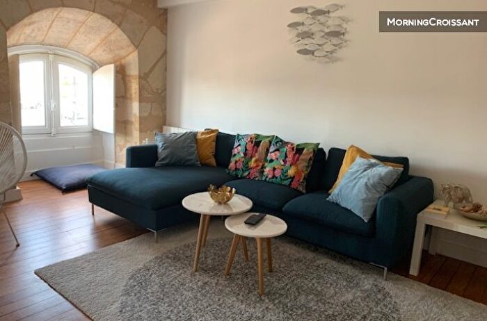 Appartement à louer - Bordeaux, Saint-Pierre - 3 pièces - 2 chambres