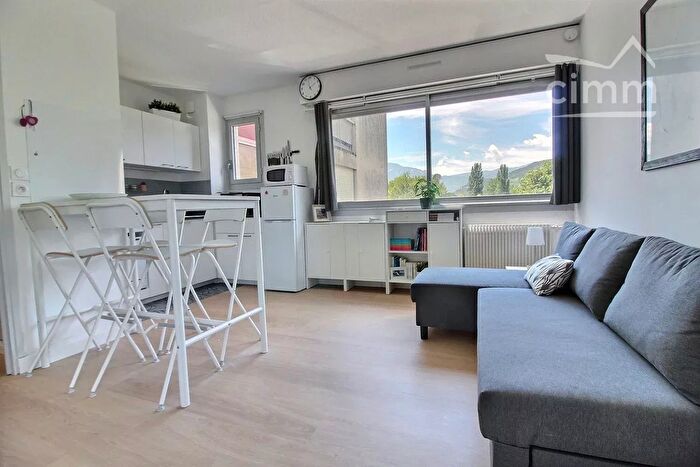 Appartement 2 pièces à vendre - Meylan, Centre-ville