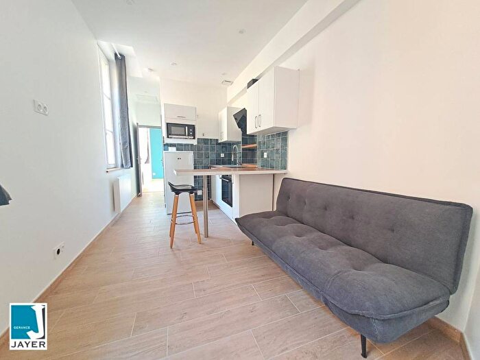 Appartement à louer - Centre, Chalon-sur-Saône - 2 pièces - 1 chambre