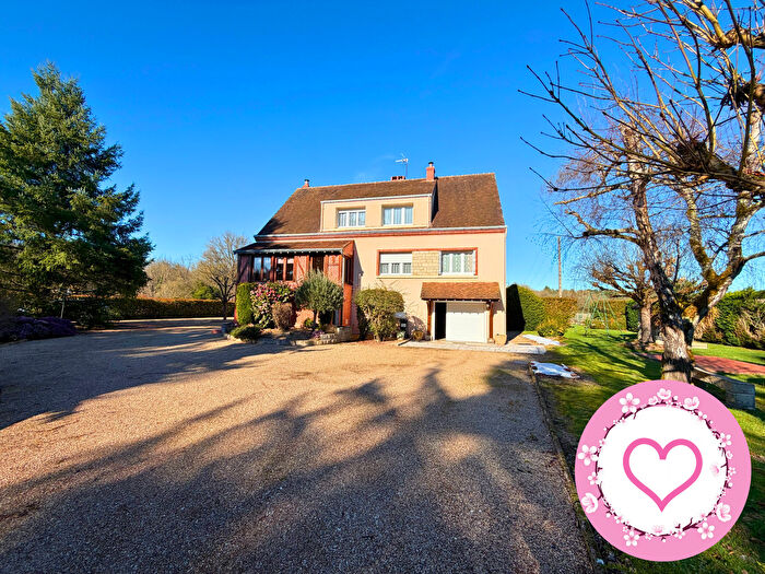 Maison à vendre - Bray-en-Val - 7 pièces - 5 chambres