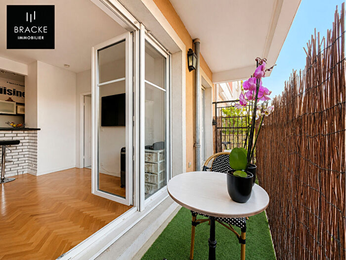 Appartement 2 pièces à Courbevoie, Faubourg de l'Arche, à vendre