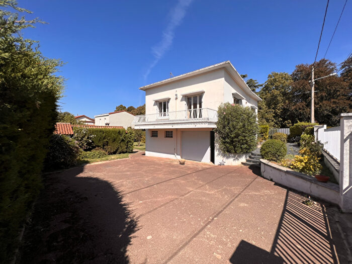 Maison à vendre - Valence, Fontlozier - 5 pièces - 4 chambres