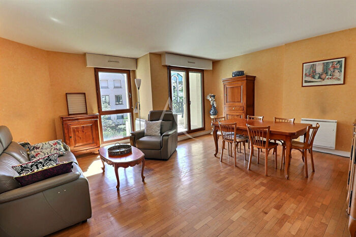 Maisons-Laffitte, Centre-ville - Appartement 4 pièces à vendre