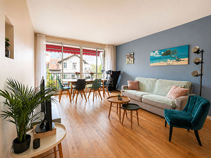 Appartement 4 pièces à vendre - Chaville, Doisu