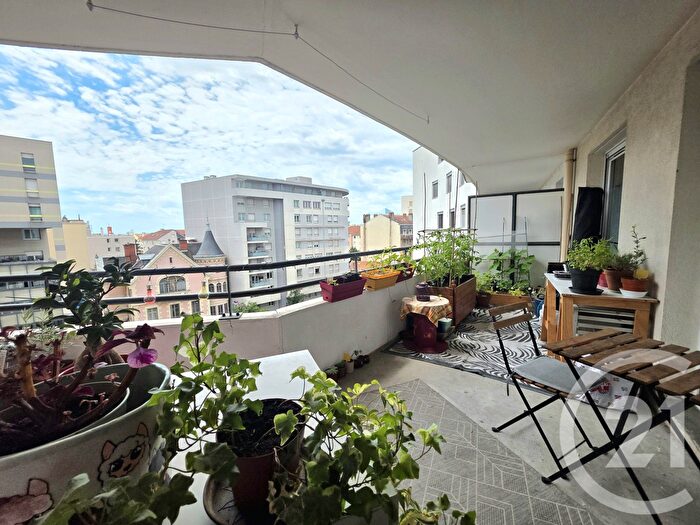 Appartement 2 pièces à Villeurbanne, Zola, Pressence, à vendre