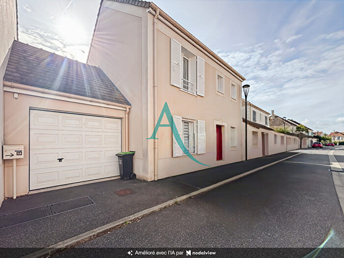 Mennecy, Paul Cézanne, Remise du Rousset - Maison 5 pièces à vendre