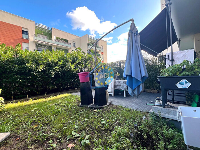 Appartement à vendre - Mantes-la-Jolie, Val Fourré - 2 pièces - 1 chambre