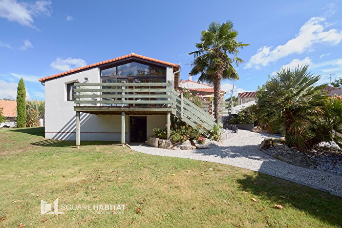 Maison à vendre - Mortagne-sur-Sèvre - 7 pièces - 4 chambres