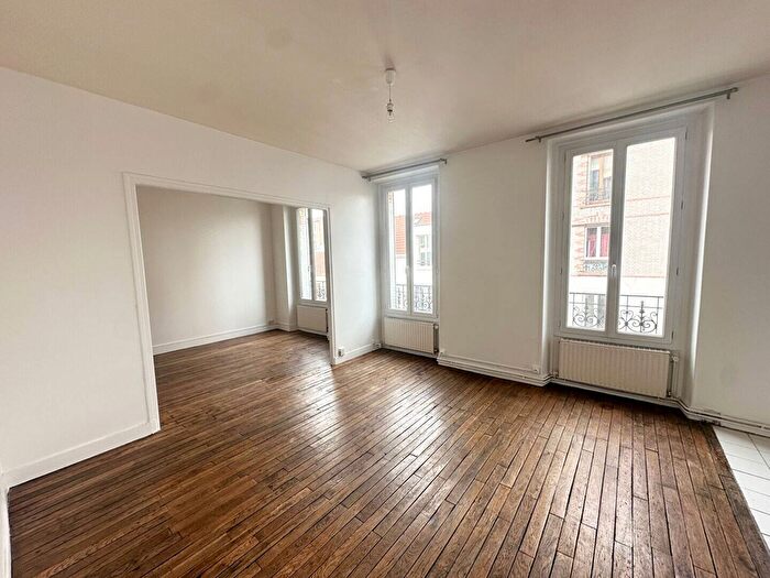 Appartement à louer - Cité Pierre et Marie Curie, Ivry-sur-Seine - 3 pièces - 2 chambres