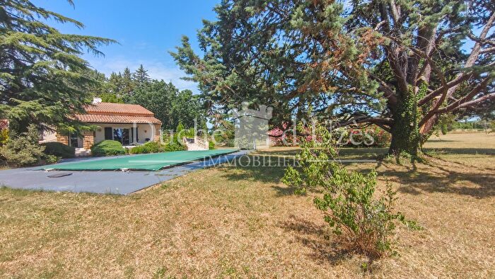 Maison 4 pièces à Uzès, à vendre