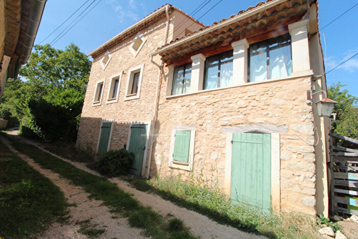 Maison à vendre - Saint-Martin-de-Castillon - 8 pièces - 5 chambres