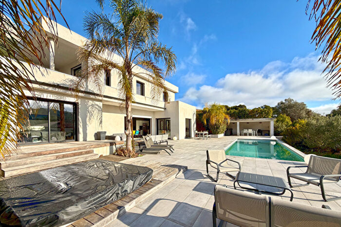 Maison à vendre - La Valette-du-Var, Libération - 6 pièces - 5 chambres