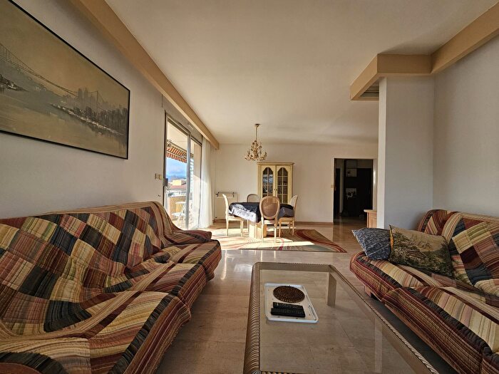 Appartement à vendre - Fontaine - 5 pièces - 3 chambres