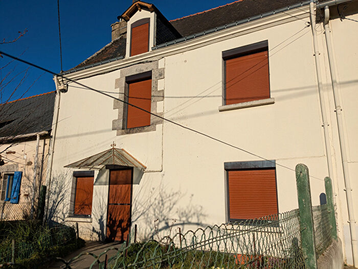 Maison à vendre - Guégon - 6 pièces - 5 chambres