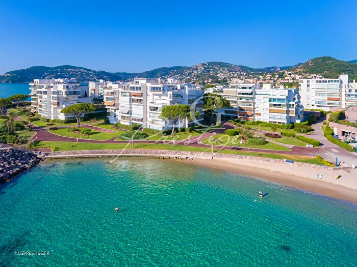 Appartement à vendre - Mandelieu-la-Napoule, La Napoule - 3 pièces - 2 chambres