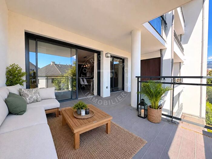 Appartement 4 pièces à vendre - Annecy, Parc des Sports, Fier