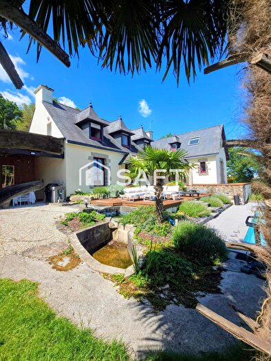 Maison à vendre - Plaintel - 8 pièces - 5 chambres